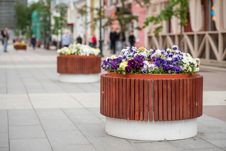 What You Need to Know About Street Planters - Shelter Store Blog